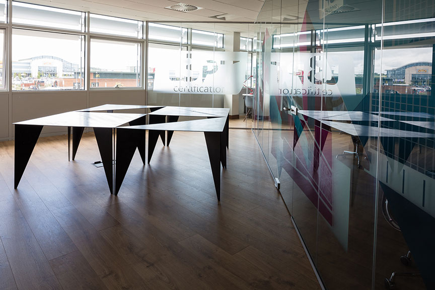 Triangle Table | DUA